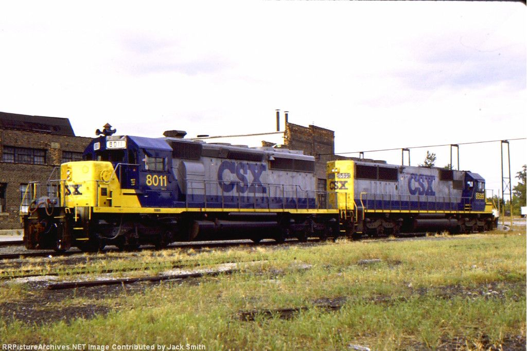 CSX 8011 & 8599